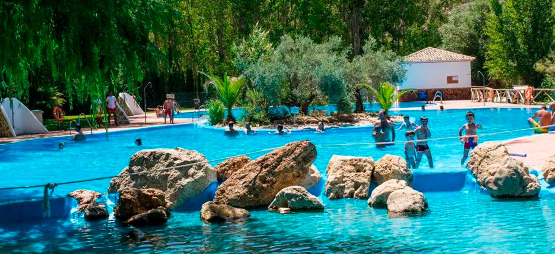 Piscina uno Conoce Castril